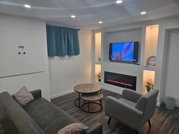 New Serene Private Suite;  Fireplace, Workspace. - Winnipeg