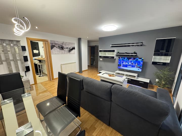 Entre Viñas Y Camino - Navarrete