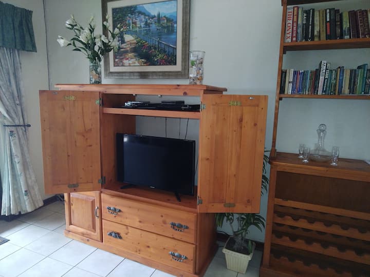 3 Bedroom Townhouse With Stunning Seaview. - Umkomaas