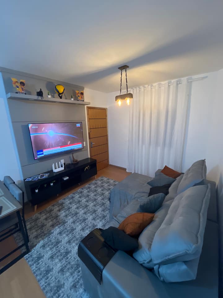 Apê C/ Suíte + Garagem | Pet Friendly E Wi-fi - Poços de Caldas