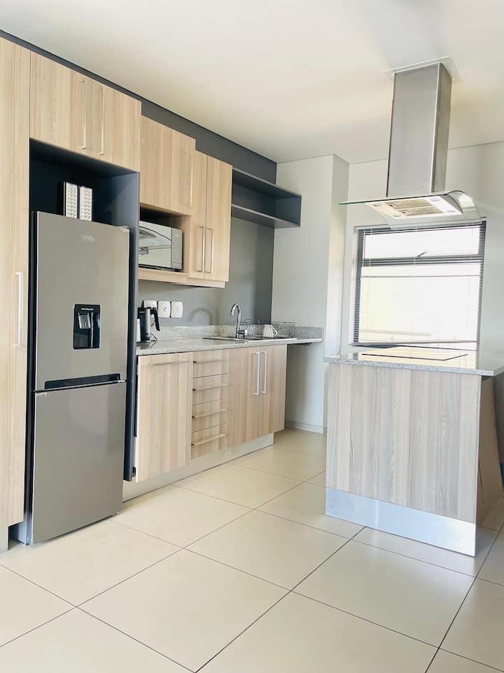 Cosy Flat In Central Sandton - Sandton