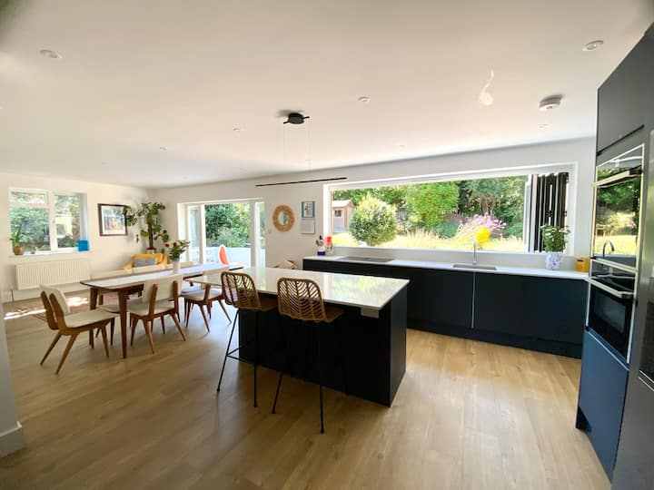 Seagrass House - Central Lymington Sleeps 10 - Brockenhurst