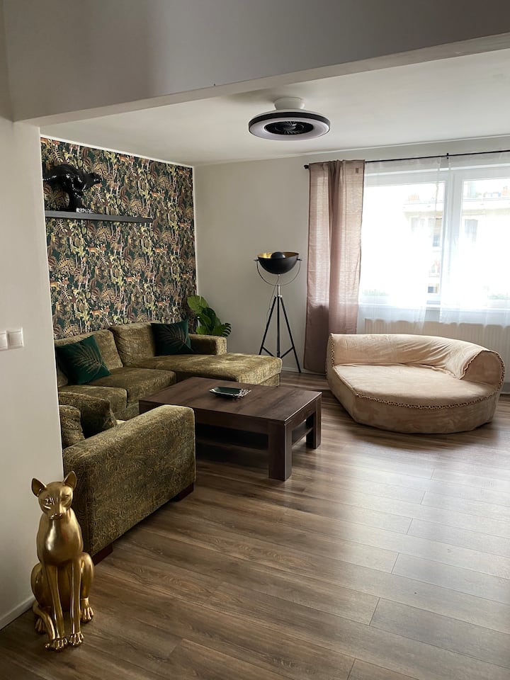 Jungle And Modern 3bdr - Bratislava