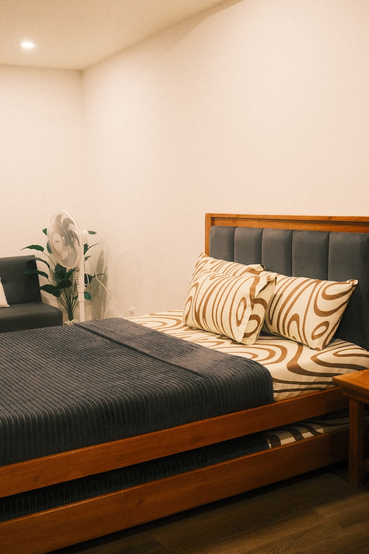 Pine & Peak Condo In Megatower 7 - Town Center - Baguio