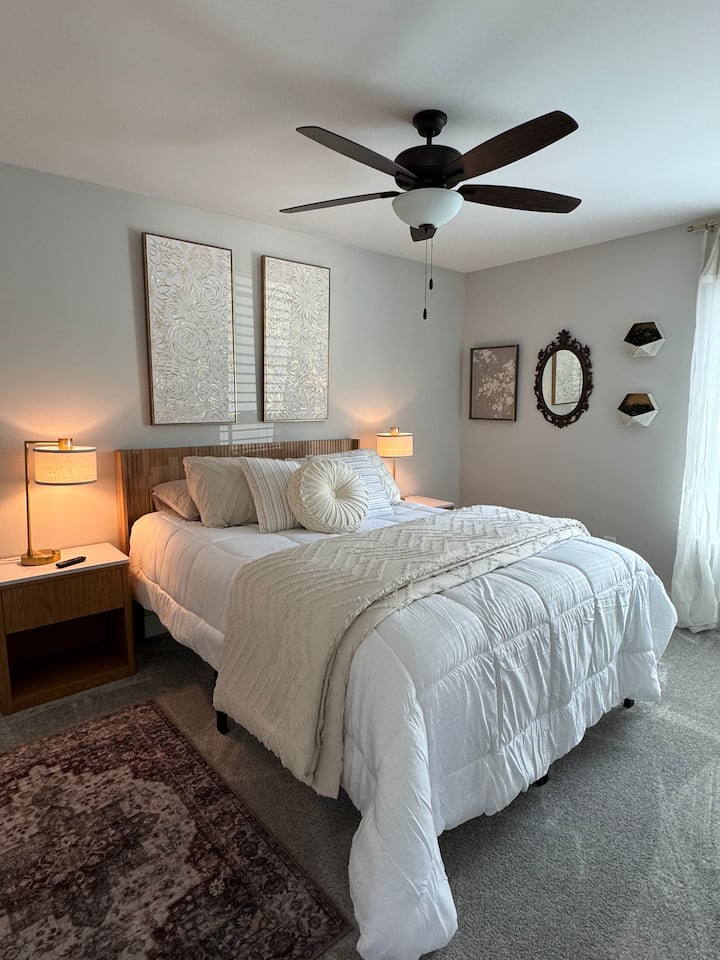 Near Gsp Cozy Luxury Getaway King Bed Sleeps 7 - Greer, SC