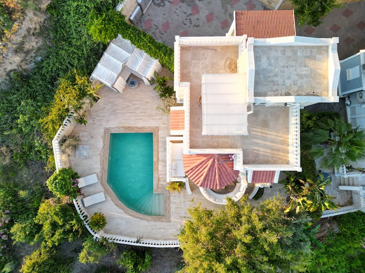 Exceptional 2br Villa L Pool - Alanya