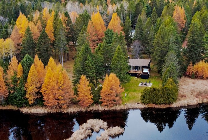 Cozy Family Retreat. Hot Tub, Fireplace, Lake View - Saint-Donat