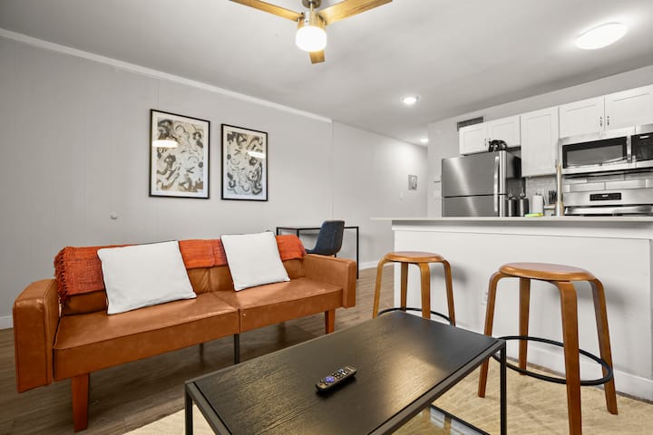 Central 1br • King • Free Parking • Ut, Acl & F1 - Austin, TX