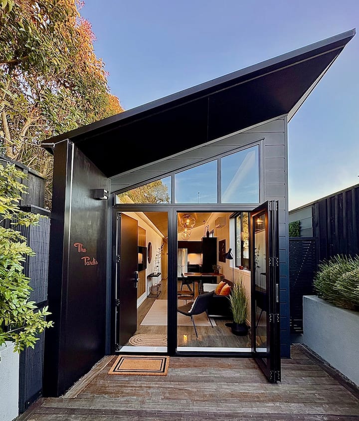 Modern Comfortable Tiny House - Auckland