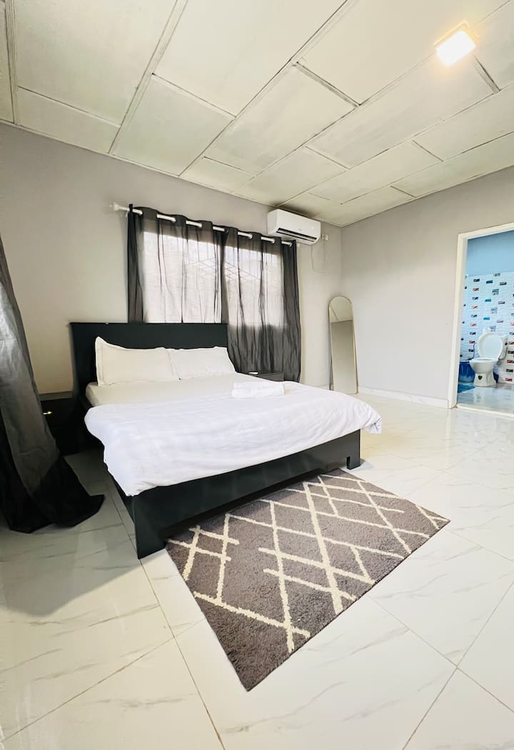 Th Residence Deluxe Room - Monrovia