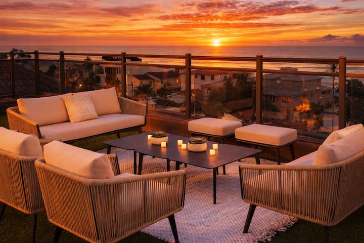 Close To St. Pete Beach + Rooftop Lounge & Pool - St. Pete Beach, FL