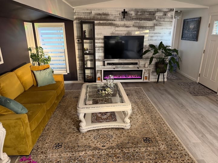 Cozy Kingston Home Near Ferry & Casino - The Point Casino & Hotel