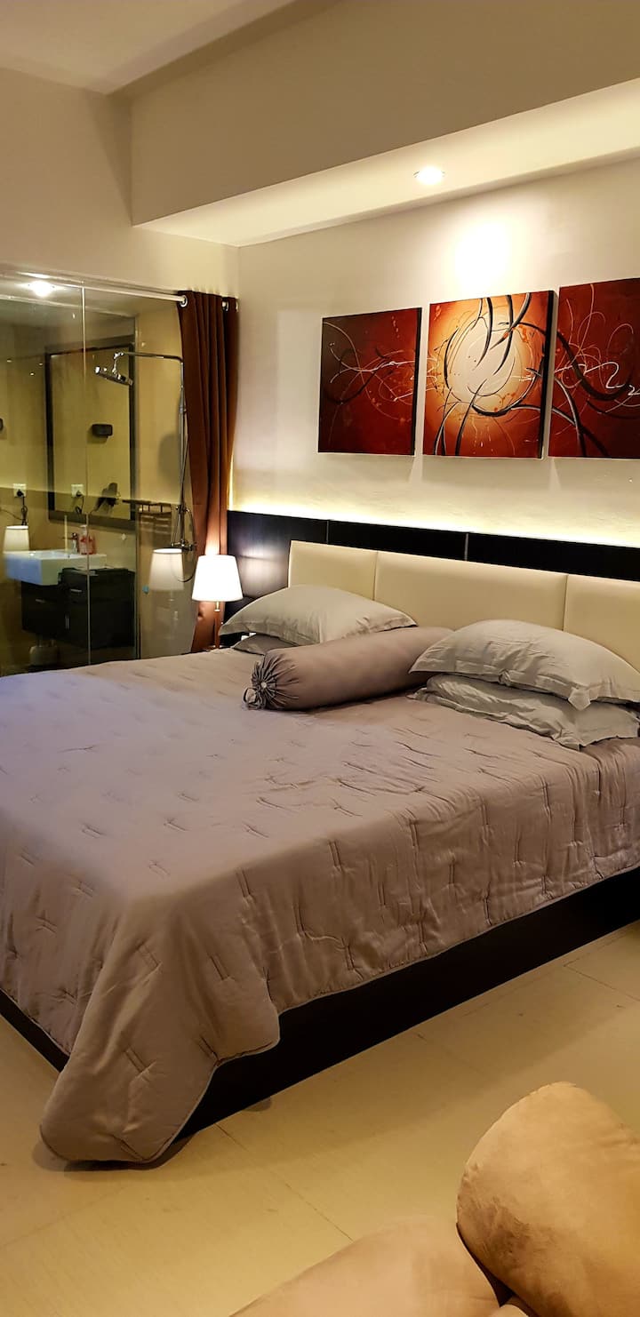 Romantic Apartment At Nagoya Mansion, In The City - Batam