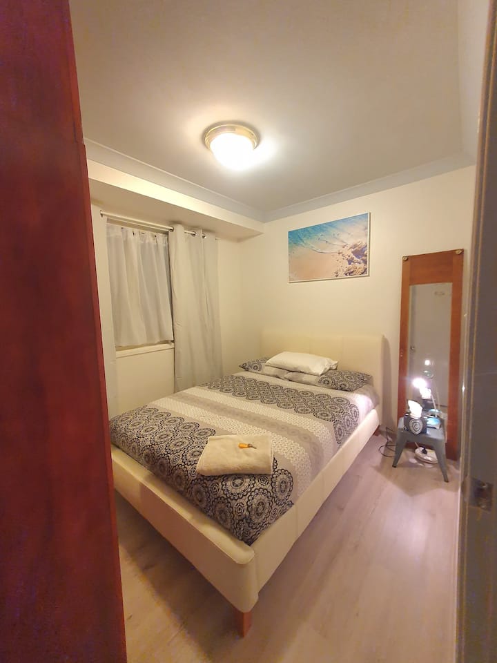 Rachel's Place Room 3 - Sydney