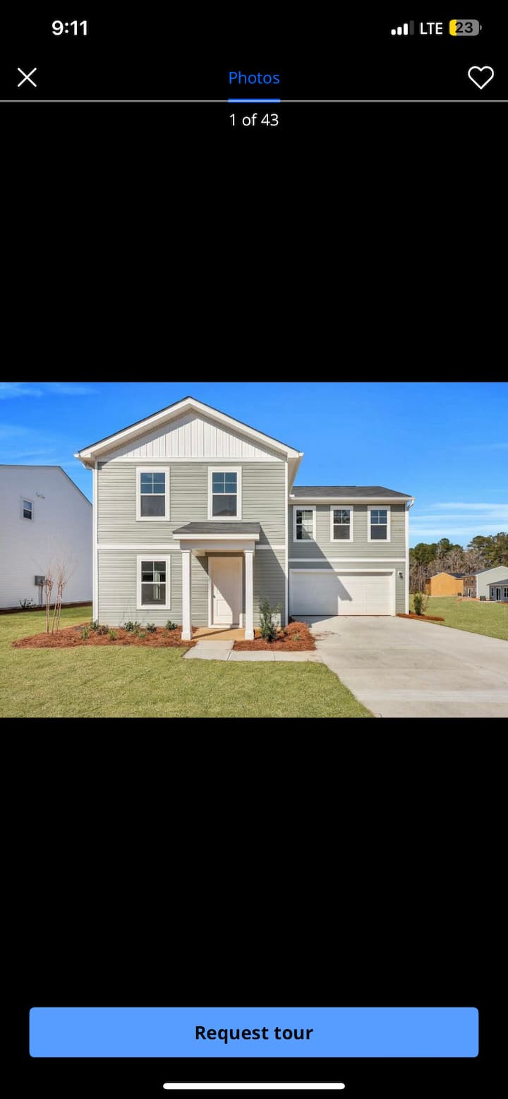 1 Bed Room Shared Bathroom - Summerville, SC