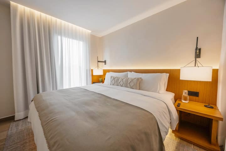 A+ Apto Boutique Zona 14, 1 Cama King Y A/c, #915 - Guatemala City