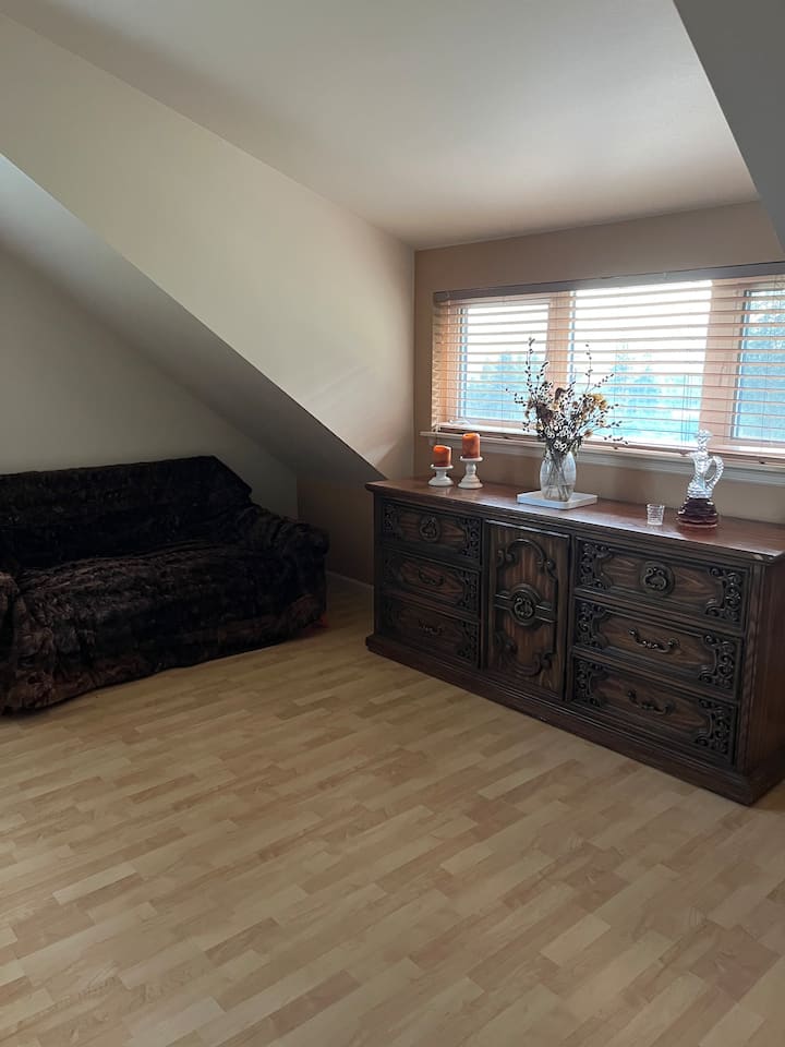 Mountain Garden Loft Getaway - Mistequa Casino Hotel