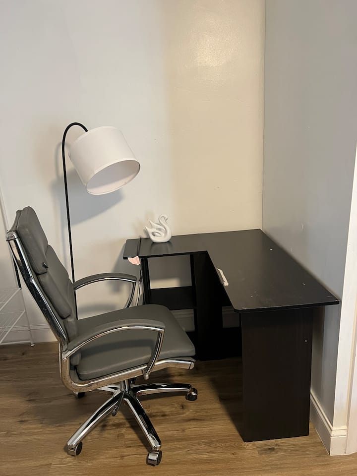 Studio For Rent - Tarpon Springs, FL