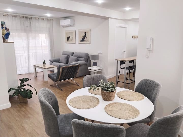 Sevilla Center Giralda Temporal - Seville, Spain