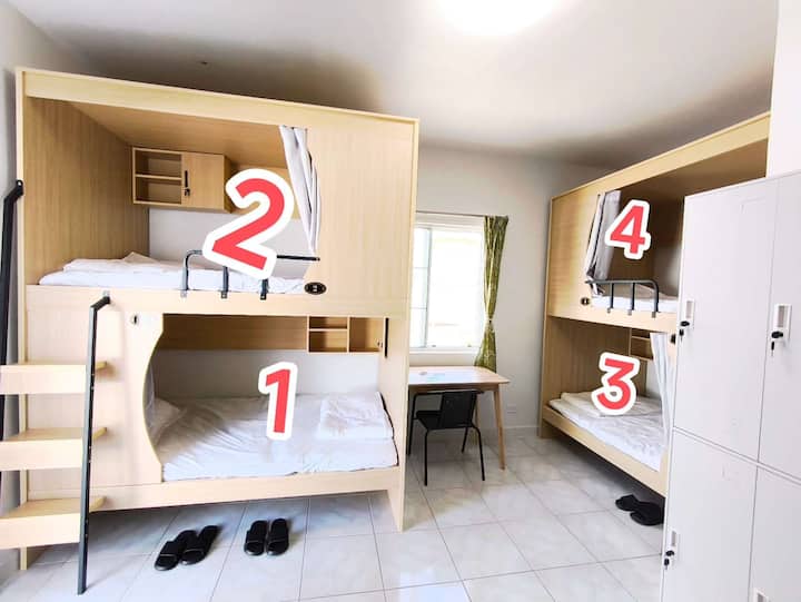 男生宿舍4号床靠近finance Center 考场和Micronesia Mall和机场 - Guam