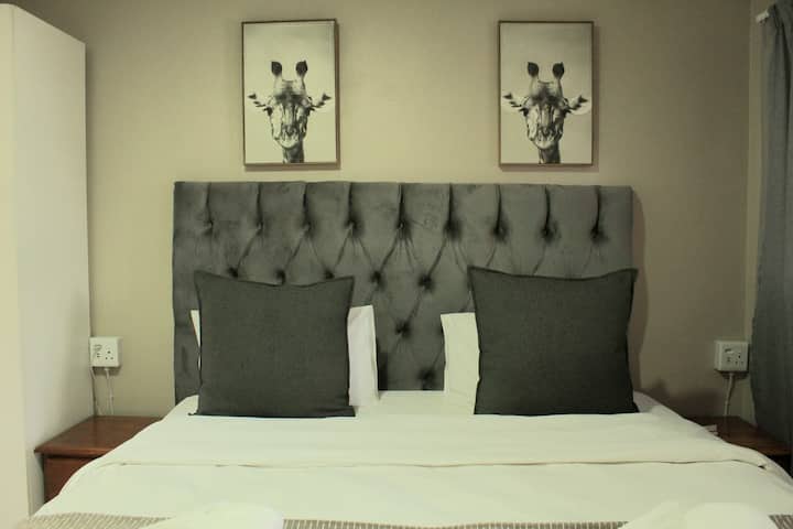 Livingwaters Self-catering Room 4 - Ermelo