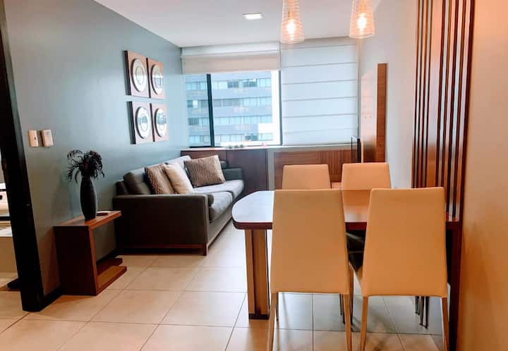 Moderno Depto Con Vista Al Río. - Guayaquil