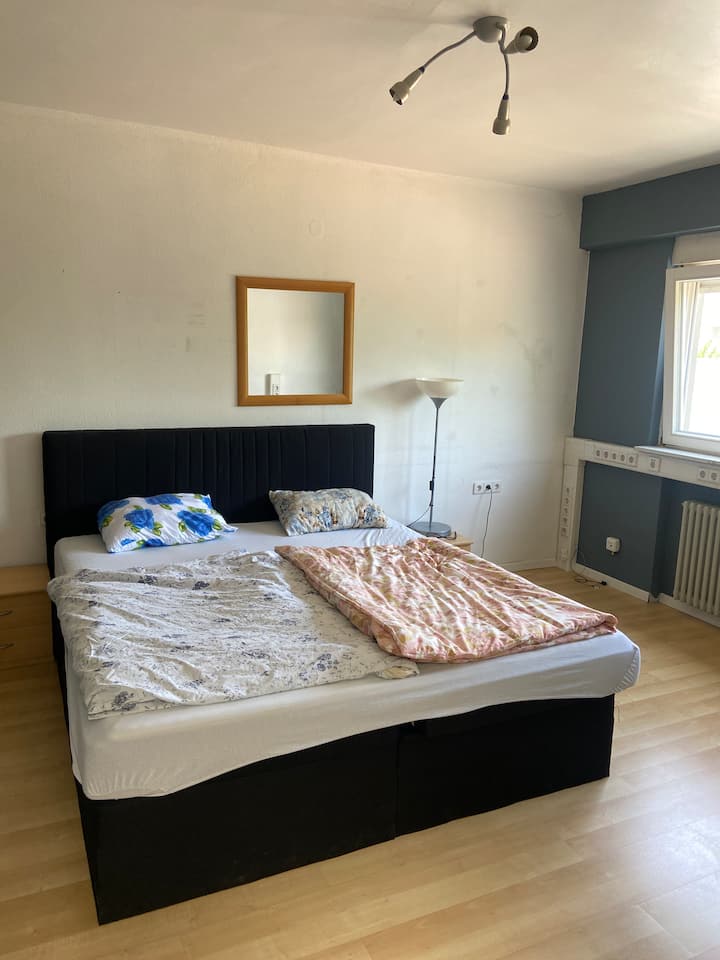 Geräumiges Zimmer Für 4 Personen - Stoccarda
