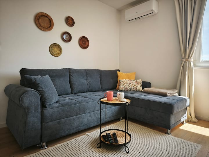 Chic Urban Retreat On Main Boulevard - Sarajevo