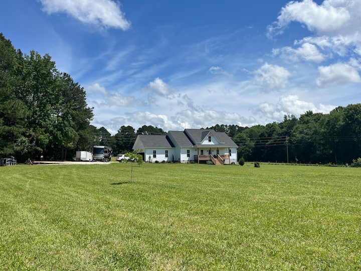 Private 8-acre Farm Escape - レイク・ワイリー, SC