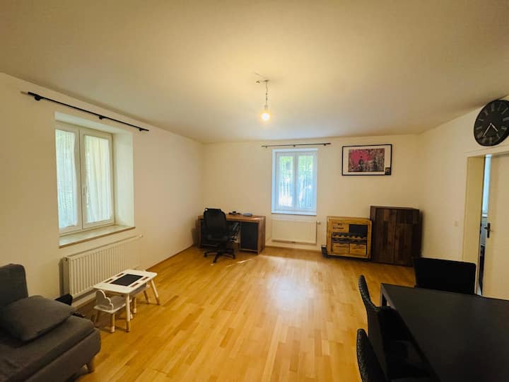 Schöne 2-zimmer Wohnung - Baden bei Wien