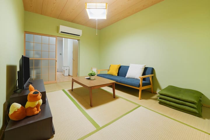 澄园民宿距离岸里车站走路三分钟，三站可达難波，四站可达心斎橋，一线直达梅田 - Osaka