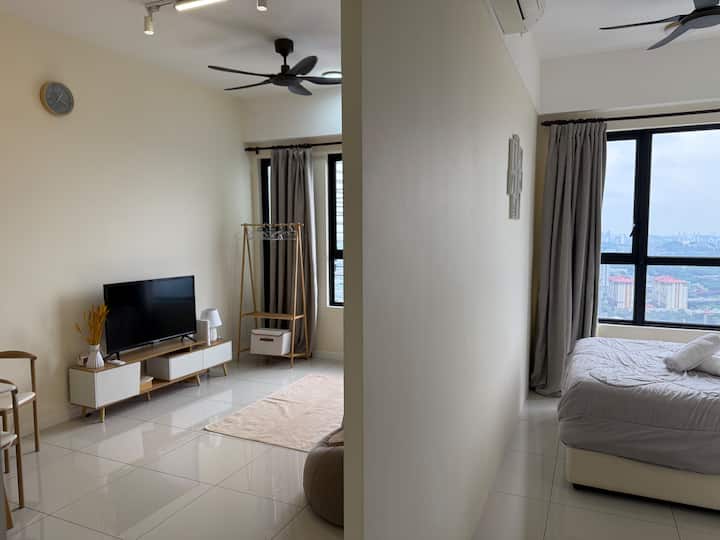 Subang 4 Pax |Netflix|cuckoo W/f|parking |Sri Kdu - Subang Jaya