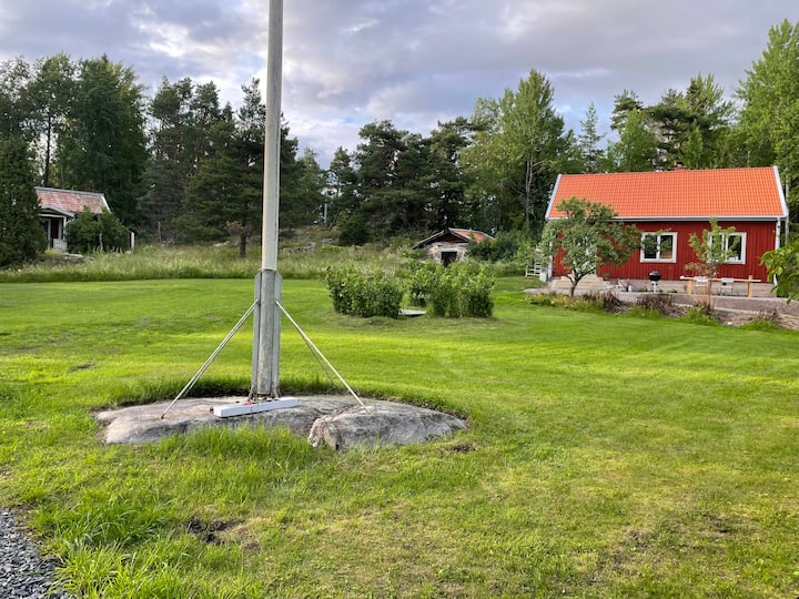 Havsnära Hus I Skinnäsviken - Östhammar
