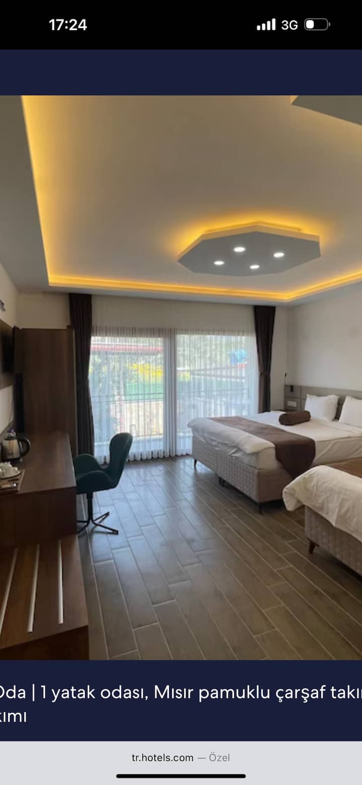 Denize Karşı Hoş Bir Gece - Akbük
