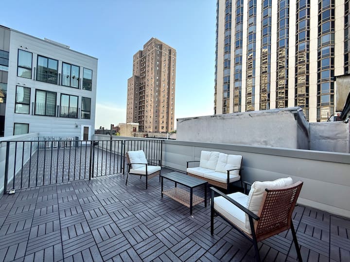 Roof Deck | Trendy & Luxury Center City 1br Apt - Philadelphia