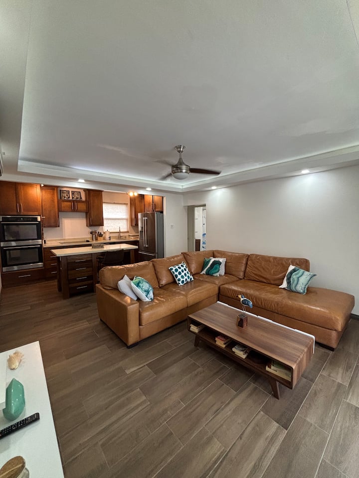 Island Charm Condo In Negril - Negril