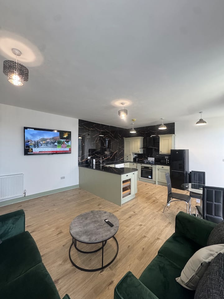 2 Br Luxury Central Apartment - Newcastle Airport (NCL)