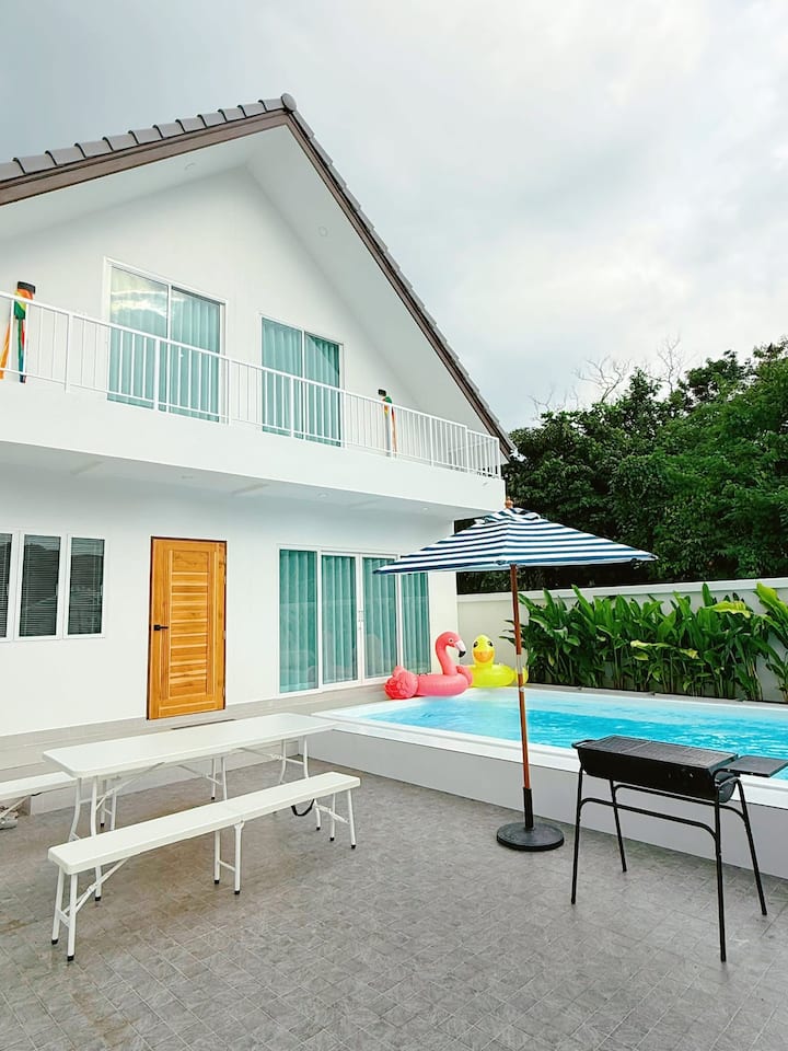 Ku House Pool Villa Hatyai - Thailand