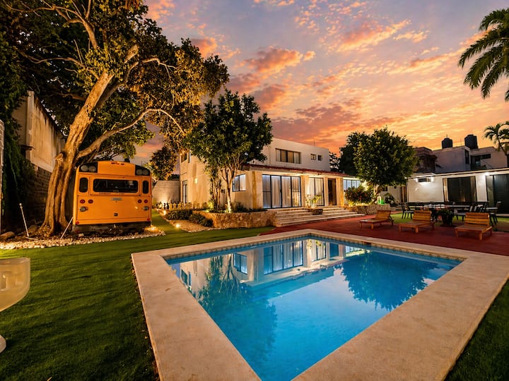 Bright Studio With Shared Pool Access - Merida