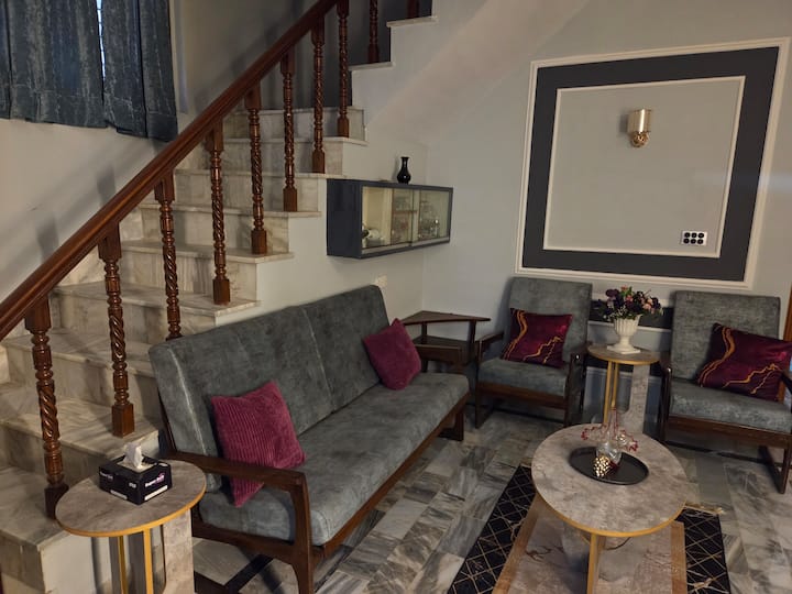 Urban Cottage 
2 Rooms, Lounge / Drawing & Kitchen - Lahore