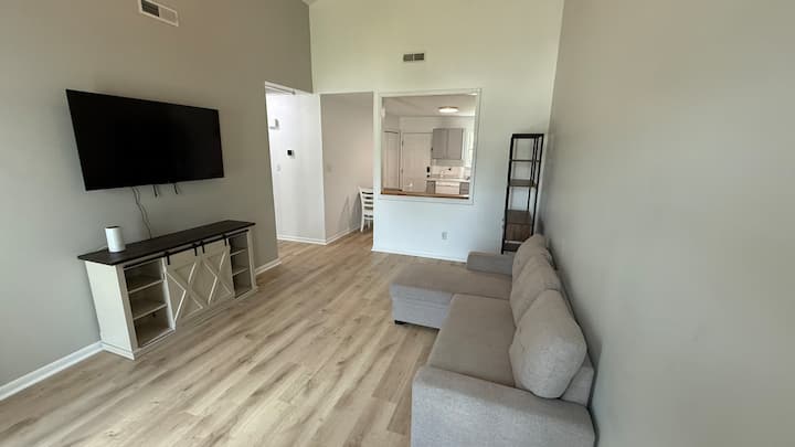Cozy 2br Near Camp Lejeune - Ideal For Pcs & Tdy - Jacksonville, NC