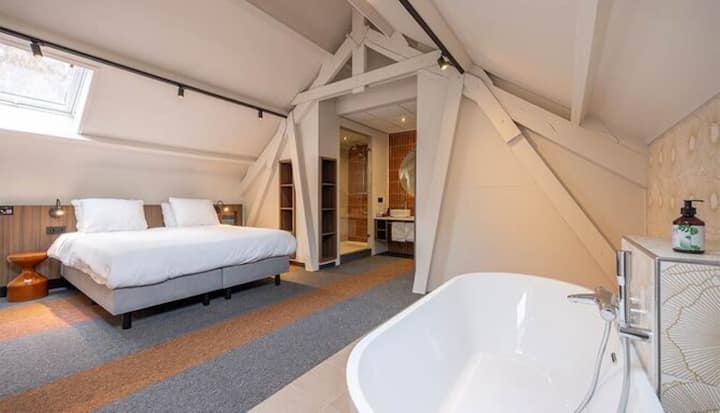 Serene English Country Charm By Veluwe's Edge - Vaassen
