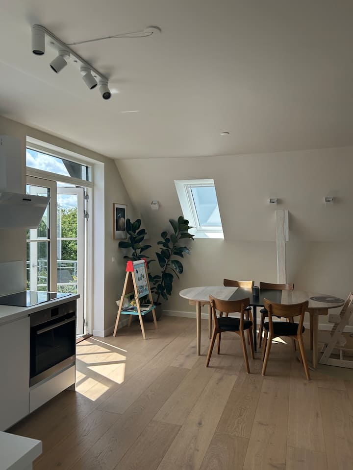 Apartment W/ Own Yard + Balcony - Copenhagen Airport (CPH)