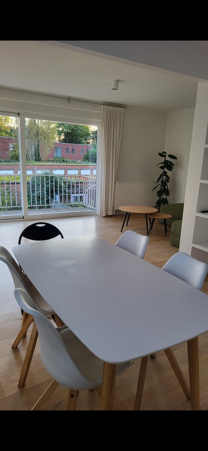 Zonnig Appartement In Antwerpen - Antwerp, Belgium