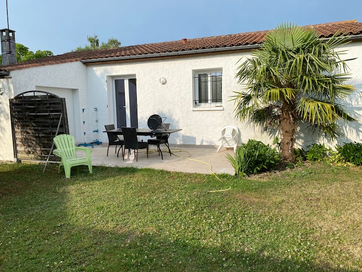 Maison Et Jardin Clos - Saintes