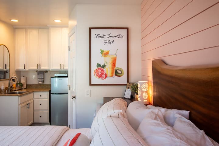 Fruit Smoothie Flat - Moscow, ID