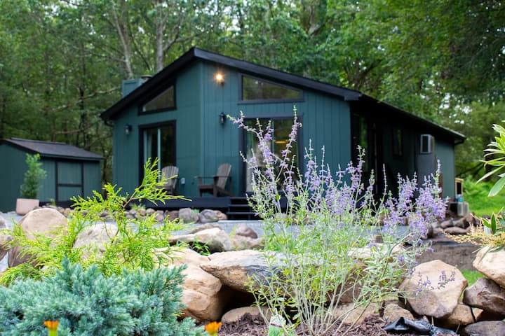 Poconos Getaway W/ Hot Tub & Sauna - Pennsylvania