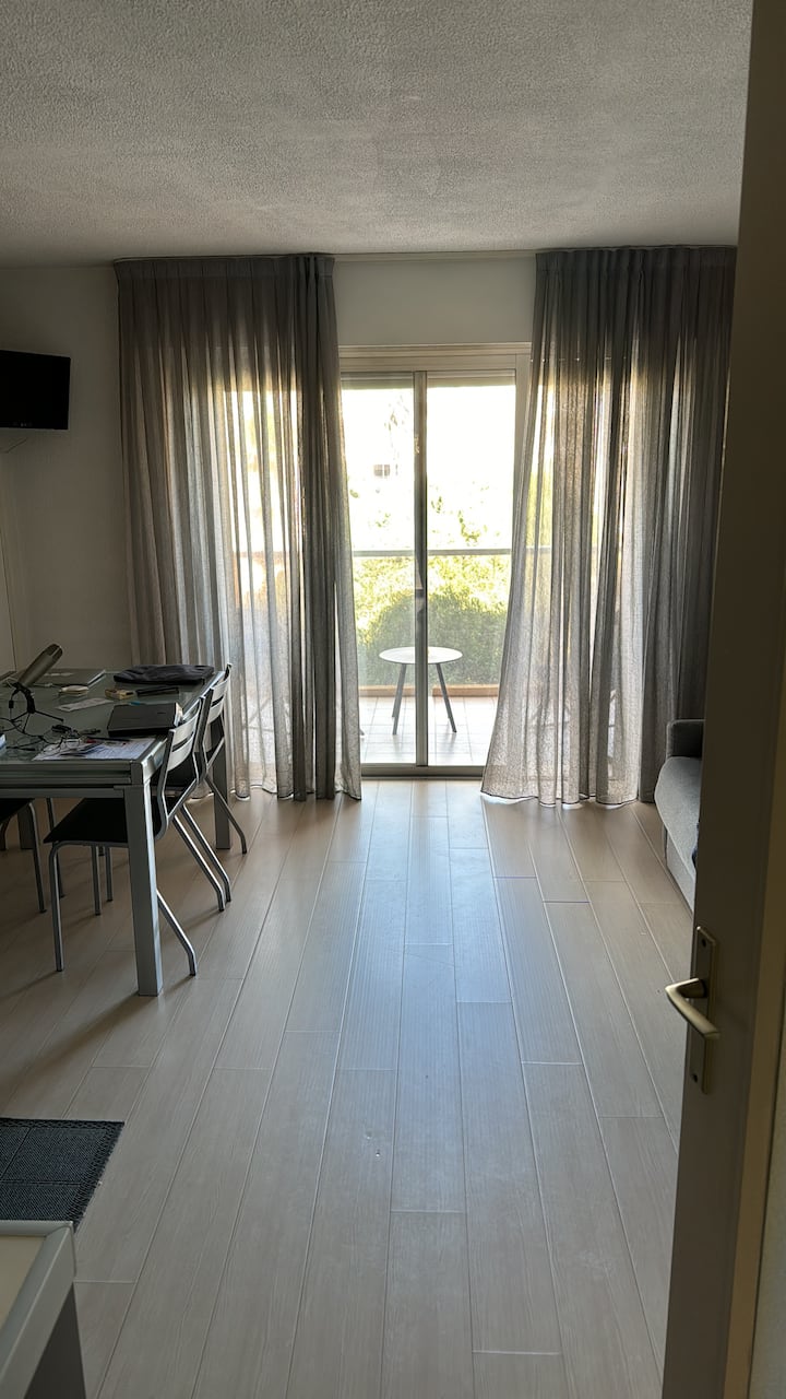 Appartement De Vacances à Louer - Fréjus
