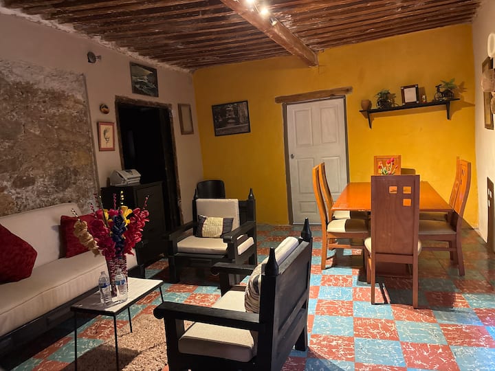 Casa Céntrica Con Ubicación Privilegiada - Guanajuato