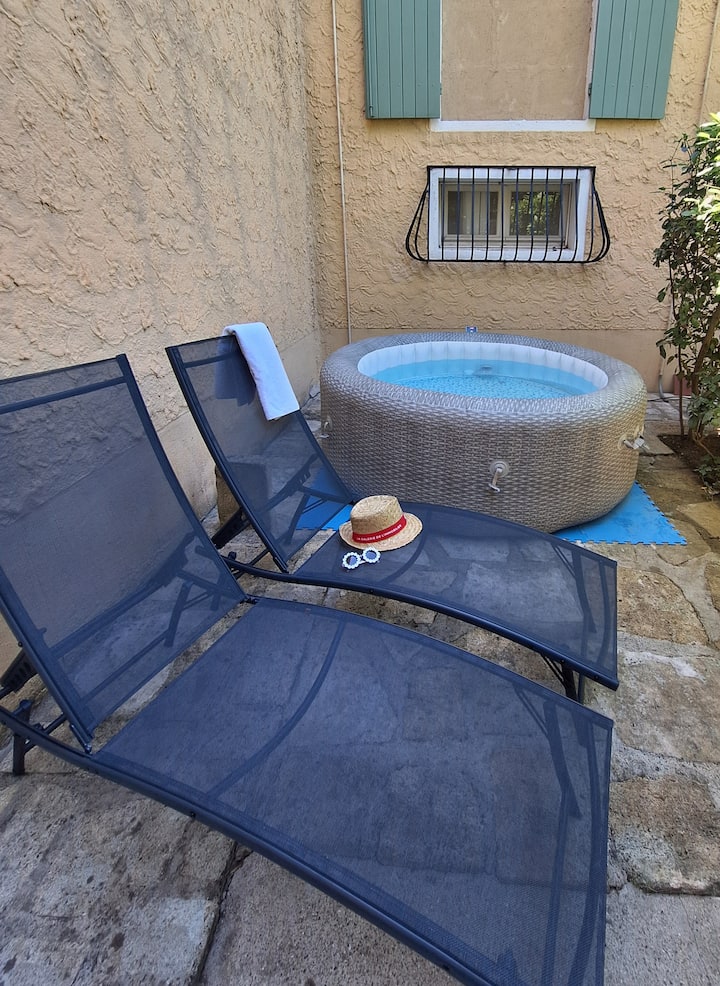 Le Jardinet D'emma- Jacuzzi Rdc - Arles